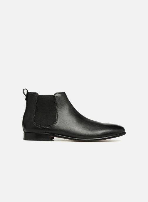 Clarks form chelsea store